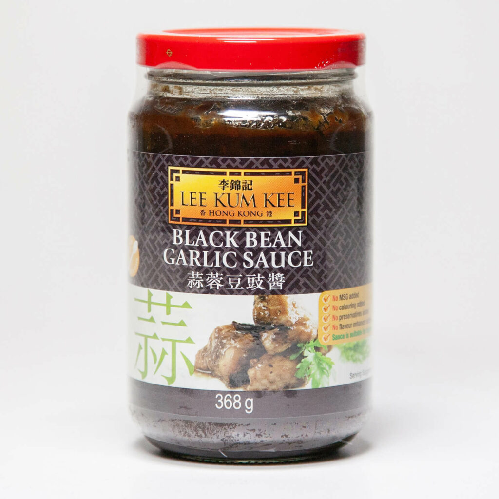Zwartebonensaus met look 368g Lee Kum Kee online kopen bij Pimentón
